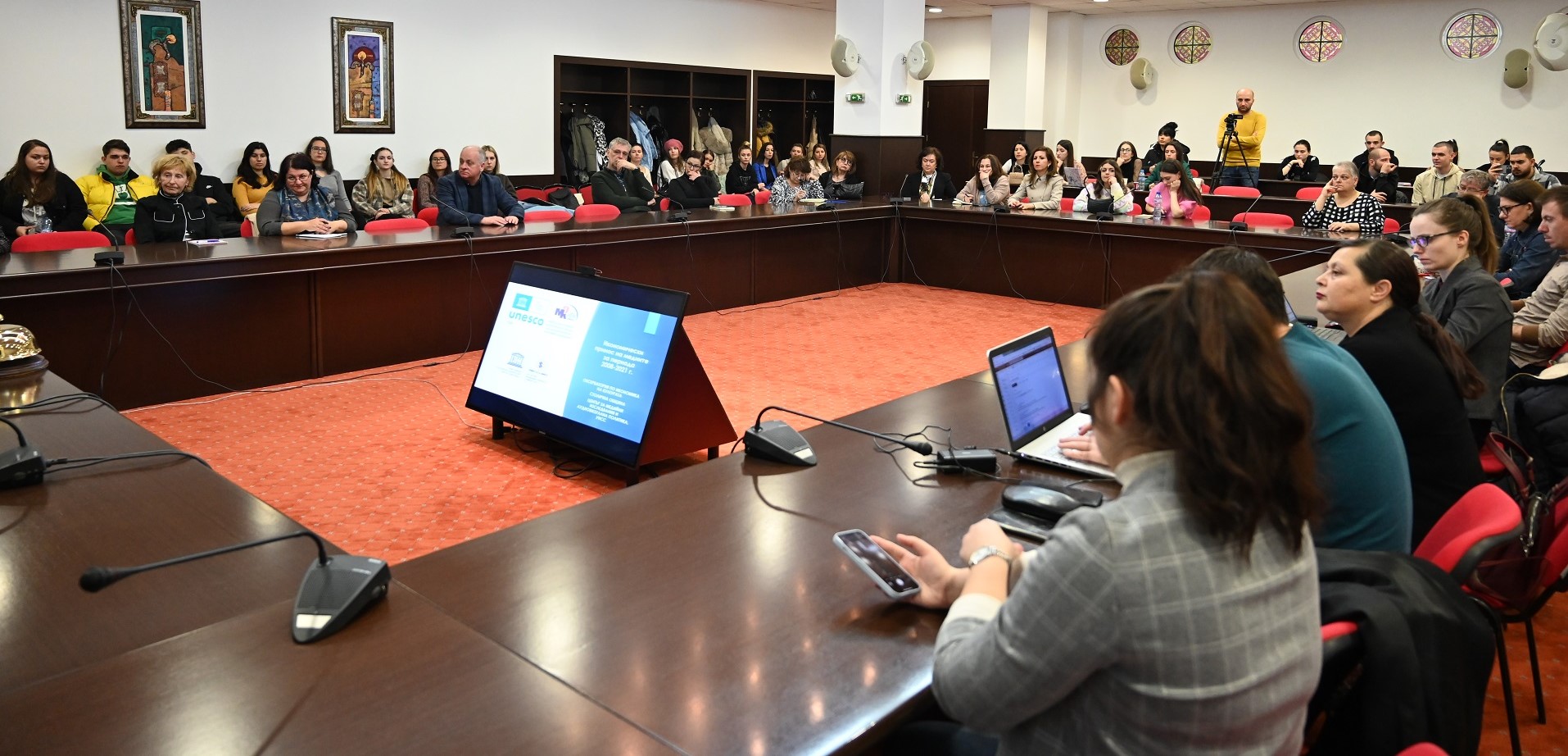 УНСС Първо по рода си изследване за икономическия принос на медиите